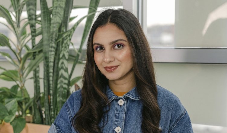 'Obsess over the comments,' says Duolingo social media guru Zaria ...